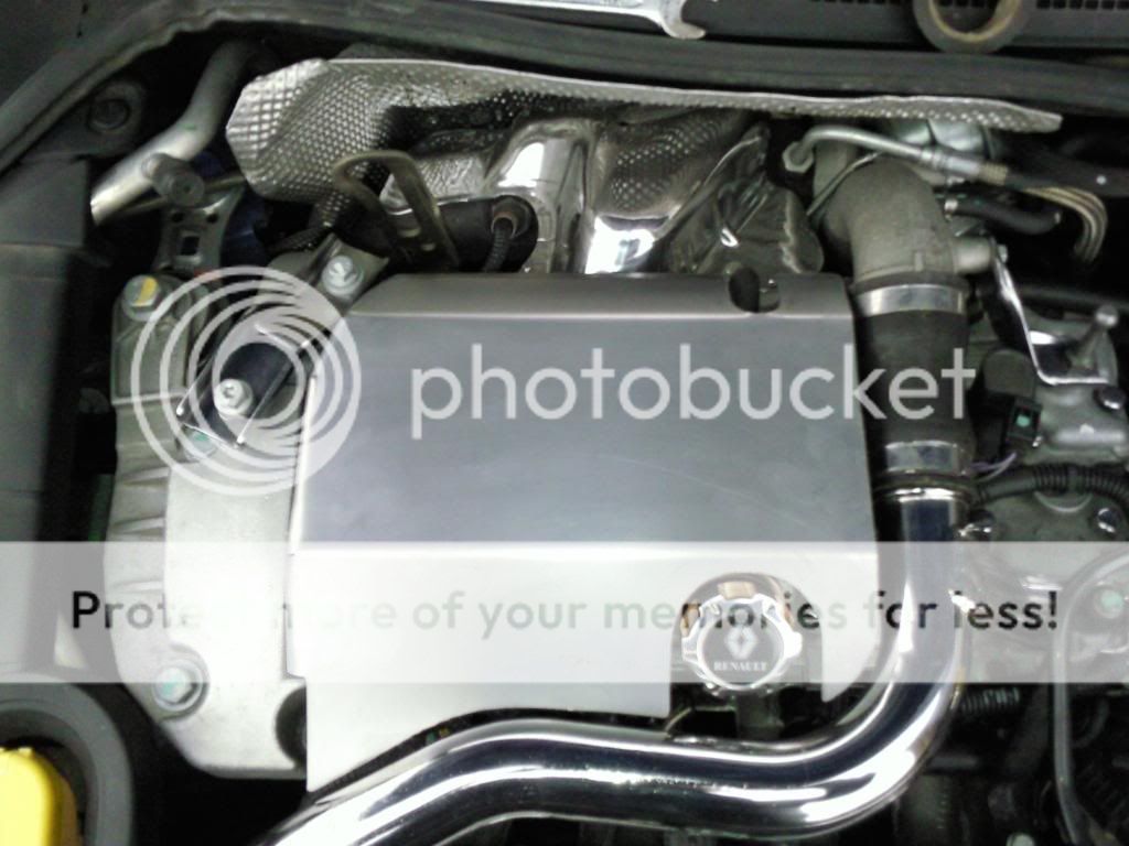 White R26 Engine Bay | Megane Sport Forum