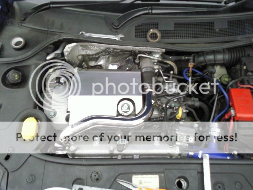 White R26 Engine Bay | Megane Sport Forum