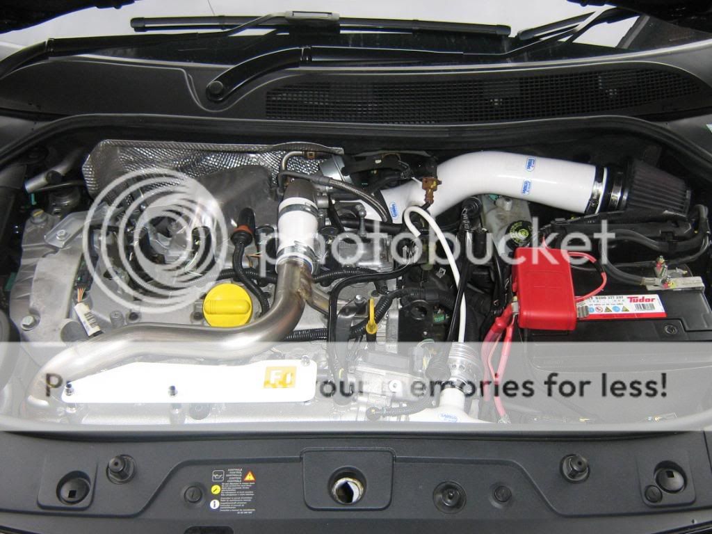 White R26 Engine Bay | Megane Sport Forum