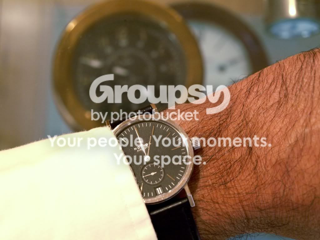 WristScan - Nomos at a clock museum