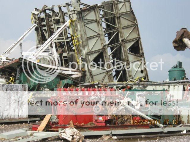 Weather Oil drilling rig takes a direct hit from a tornado, pix ...