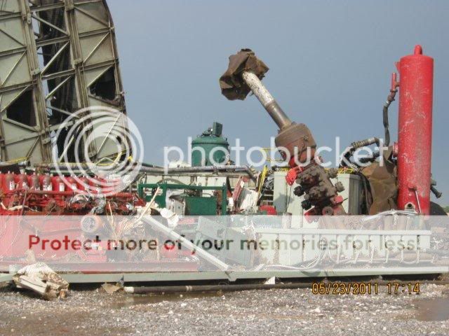 Weather Oil drilling rig takes a direct hit from a tornado, pix ...