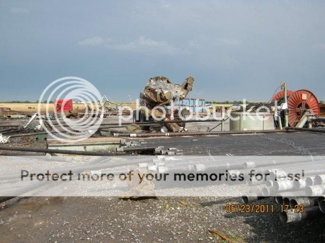 Weather Oil drilling rig takes a direct hit from a tornado, pix ...